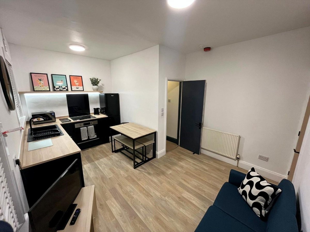 3 bed student house to let Pearson Road, Mutley, Plymouth, PL4 7DH ...